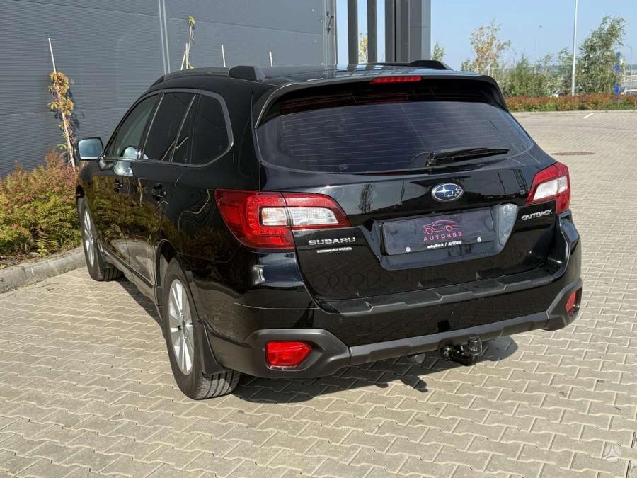 Black Subaru Outback 2017 in Vilnius, with an engine capacity of 2.50 L and mileage of 239 thousand km for 11900 €, photo 8 on AUTOMOTO.COM.LV