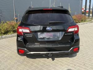 Black Subaru Outback 2017 in Vilnius, with an engine capacity of 2.50 L and mileage of 239 thousand km for 11900 €, photo 9 on AUTOMOTO.COM.LV