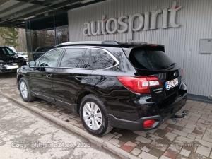 Black Subaru Outback 2018 in Tallinn, with an engine capacity of 2.00 L and mileage of 142 thousand km for 13990 €, photo 3 on AUTOMOTO.COM.LV