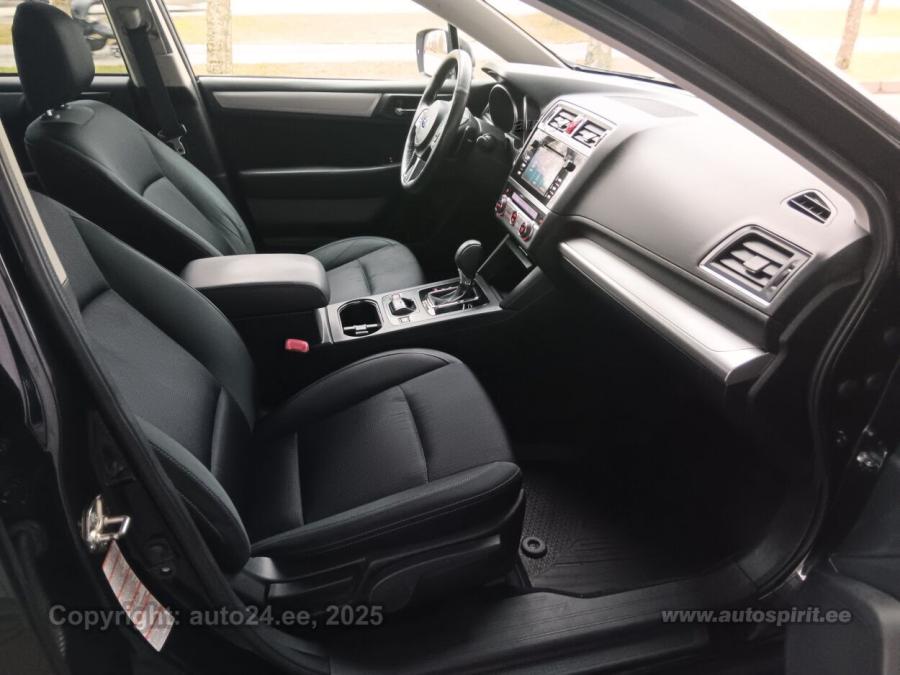 Black Subaru Outback 2018 in Tallinn, with an engine capacity of 2.00 L and mileage of 142 thousand km for 13990 €, photo 8 on AUTOMOTO.COM.LV