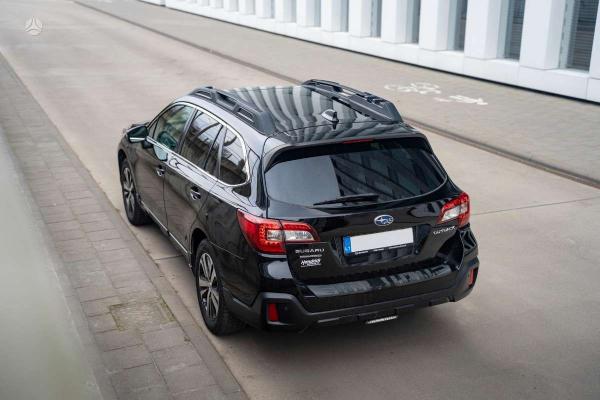 Black Subaru Outback 2019 in Vilnius, with an engine capacity of 0.00 L and mileage of 97 thousand km for 18000 €, photo 7 on AUTOMOTO.COM.LV