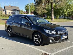 Black Subaru Outback 2019 in Riga, with an engine capacity of 2.50 L and mileage of 119 thousand km for 18900 €, photo 4 on AUTOMOTO.COM.LV