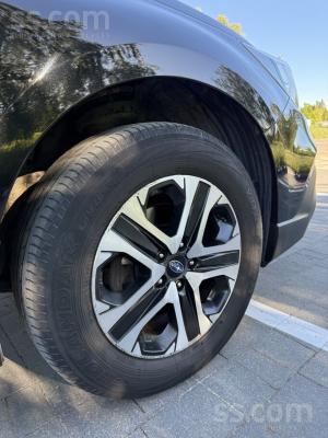 Black Subaru Outback 2019 in Riga, with an engine capacity of 2.50 L and mileage of 119 thousand km for 18900 €, photo 16 on AUTOMOTO.COM.LV