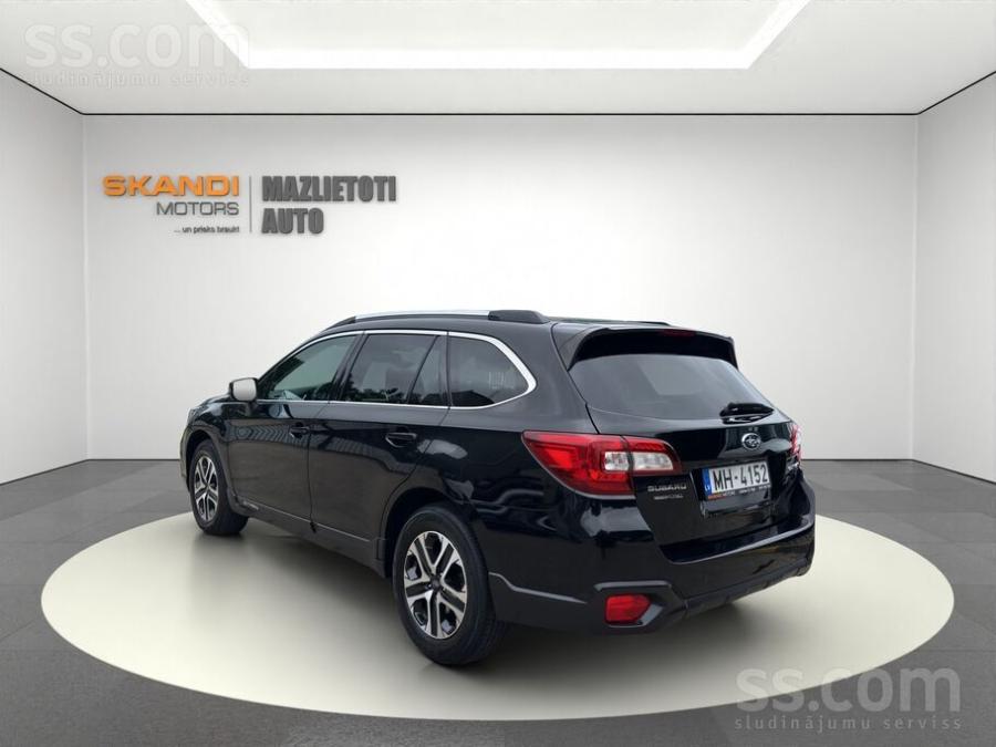 Black Subaru Outback 2019 in Riga, with an engine capacity of 2.50 L and mileage of 119 thousand km for 18490 €, photo 5 on AUTOMOTO.COM.LV