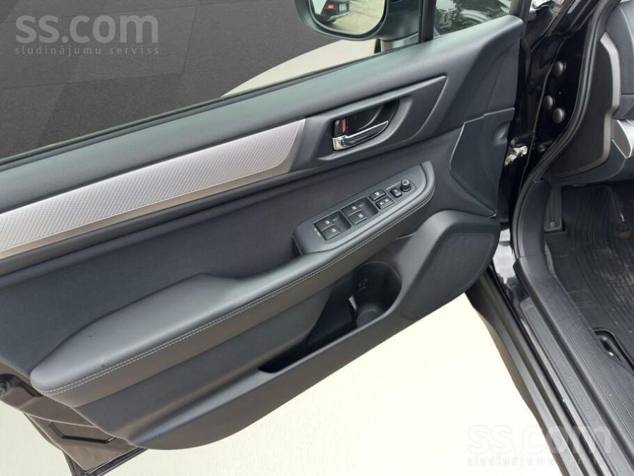 Black Subaru Outback 2019 in Riga, with an engine capacity of 2.50 L and mileage of 119 thousand km for 18490 €, photo 13 on AUTOMOTO.COM.LV