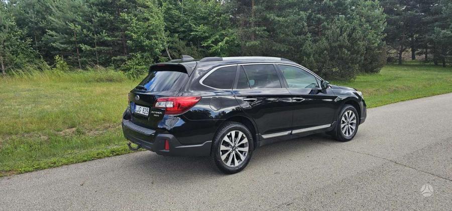 Black Subaru Outback 2019 in Kaunas, with an engine capacity of 3.63 L and mileage of 212 thousand km for 17300 €, photo 5 on AUTOMOTO.COM.LV