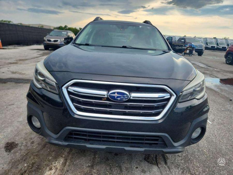 Black Subaru Outback 2019 in Alytus, with an engine capacity of 2.50 L and mileage of 202 thousand km for 5900 €, photo 6 on AUTOMOTO.COM.LV