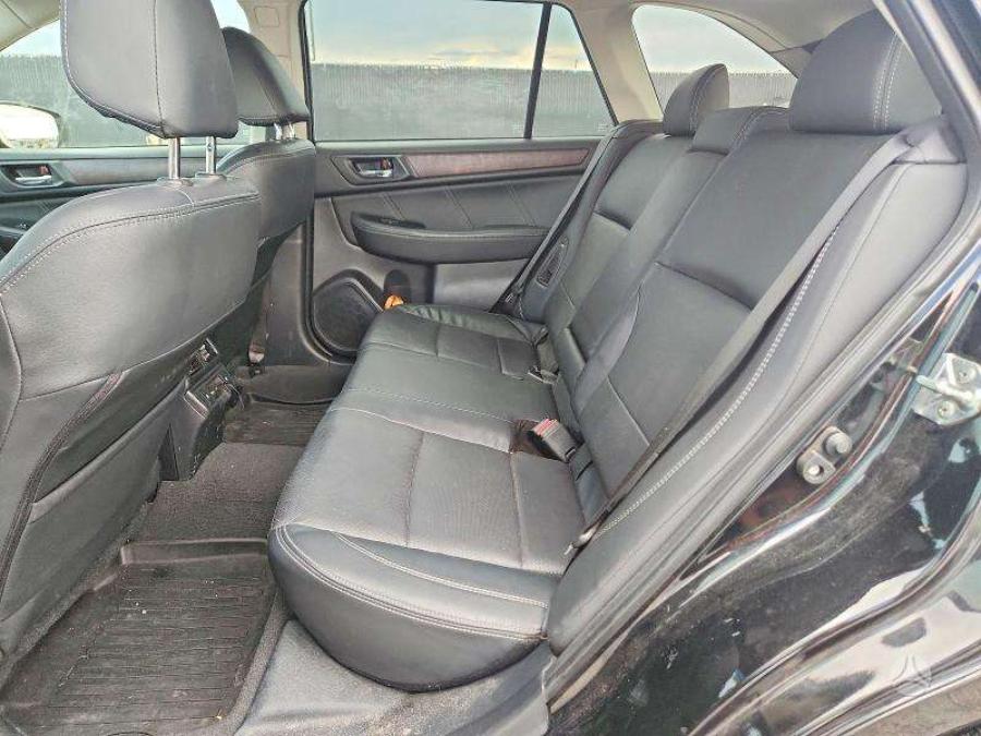 Black Subaru Outback 2019 in Alytus, with an engine capacity of 2.50 L and mileage of 202 thousand km for 5900 €, photo 12 on AUTOMOTO.COM.LV