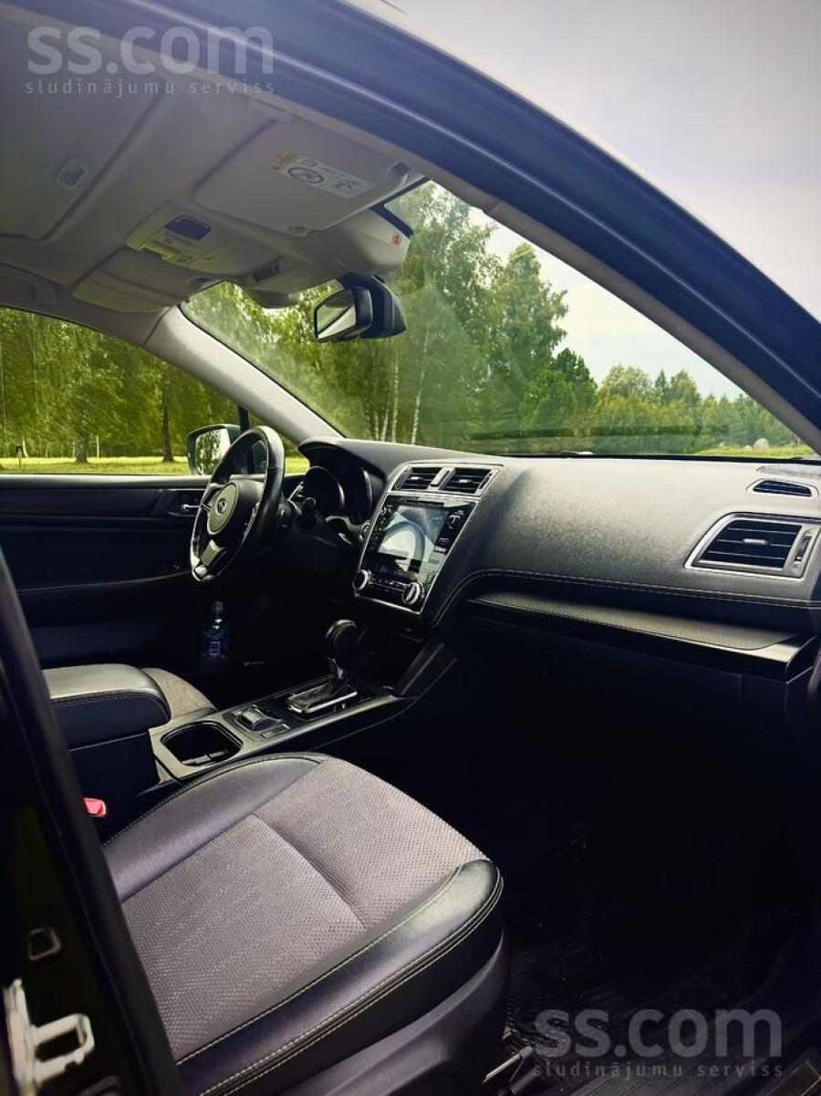 Black Subaru Outback 2019 in Riga, with an engine capacity of 2.50 L and mileage of 241 thousand km for 15500 €, photo 1 on AUTOMOTO.COM.LV