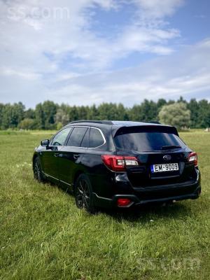 Black Subaru Outback 2019 in Riga, with an engine capacity of 2.50 L and mileage of 241 thousand km for 15500 €, photo 5 on AUTOMOTO.COM.LV