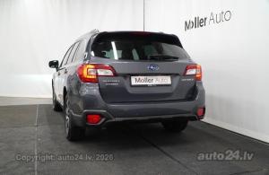 Black Subaru Outback 2020 in Tallinn, with an engine capacity of 2.50 L and mileage of 130 thousand km for 21900 €, photo 6 on AUTOMOTO.COM.LV