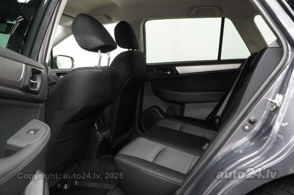 Black Subaru Outback 2020 in Tallinn, with an engine capacity of 2.50 L and mileage of 130 thousand km for 21900 €, photo 9 on AUTOMOTO.COM.LV