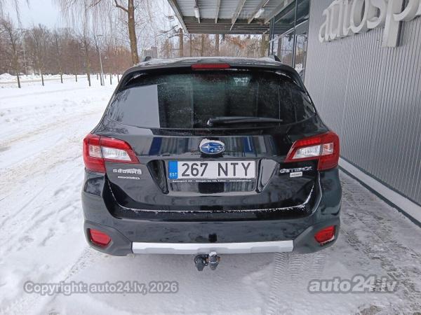 Black Subaru Outback 2021 in Tallinn, with an engine capacity of 2.50 L and mileage of 50 thousand km for 23990 €, photo 4 on AUTOMOTO.COM.LV