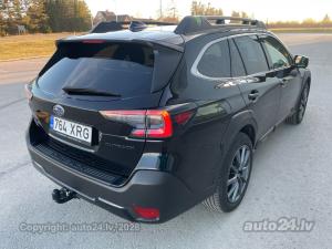 Black Subaru Outback 2021 in Rakvere, with an engine capacity of 2.50 L and mileage of 97 thousand km for 28500 €, photo 4 on AUTOMOTO.COM.LV