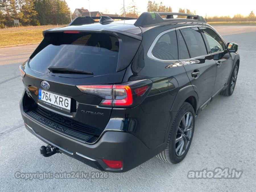 Black Subaru Outback 2021 in Rakvere, with an engine capacity of 2.50 L and mileage of 97 thousand km for 28500 €, photo 4 on AUTOMOTO.COM.LV