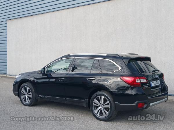 Black Subaru Outback 2021 in Tartu, with an engine capacity of 2.50 L and mileage of 83 thousand km for 21500 €, photo 4 on AUTOMOTO.COM.LV