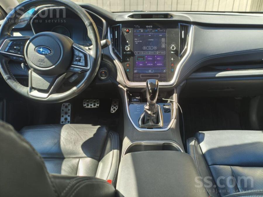 Black Subaru Outback 2021 in Riga, with an engine capacity of 2.50 L and mileage of 157 thousand km for 20950 €, photo 4 on AUTOMOTO.COM.LV