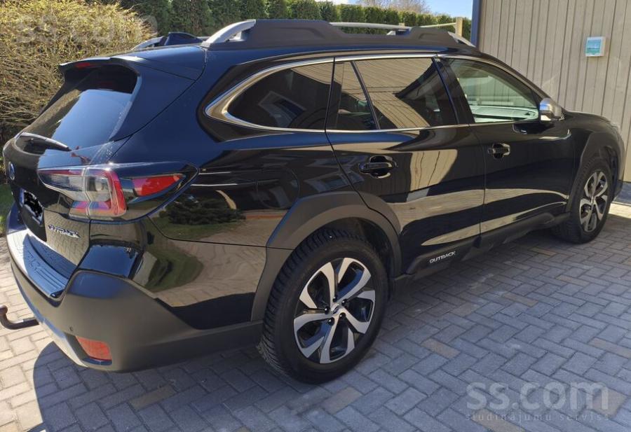 Black Subaru Outback 2021 in Riga, with an engine capacity of 2.50 L and mileage of 157 thousand km for 20950 €, photo 7 on AUTOMOTO.COM.LV