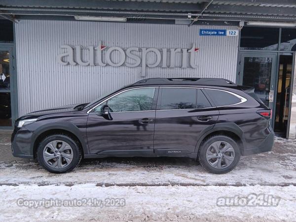 Melns Subaru Outback 2022 Tallina, ar dzinēja tilpumu 2.50 L un nobraukumu 73 tūkst. km par 26490 €, foto 2 vietnē AUTOMOTO.COM.LV