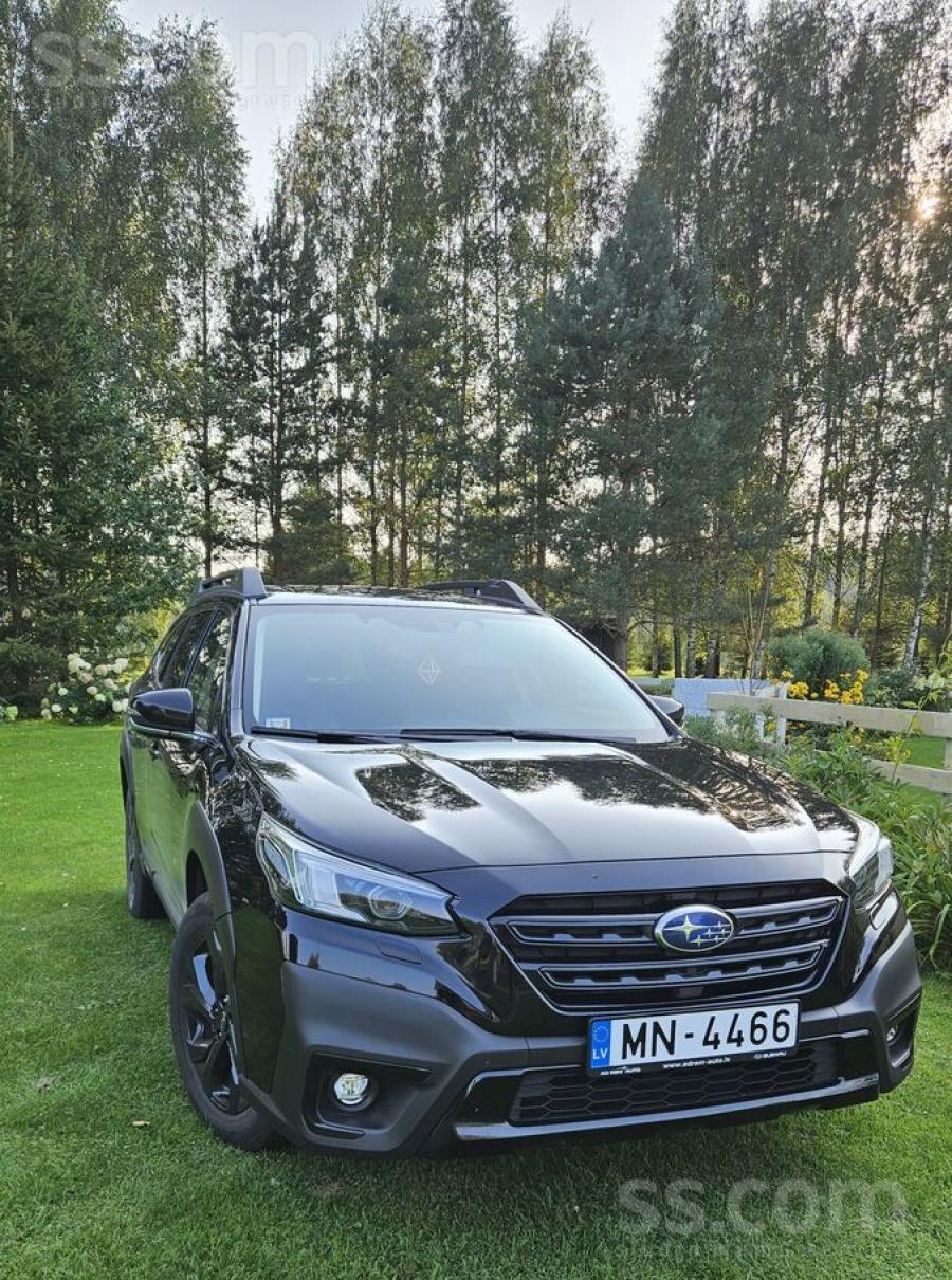 Black Subaru Outback 2022 in Riga, with an engine capacity of 2.50 L and mileage of 122 thousand km for 27500 €, photo 1 on AUTOMOTO.COM.LV