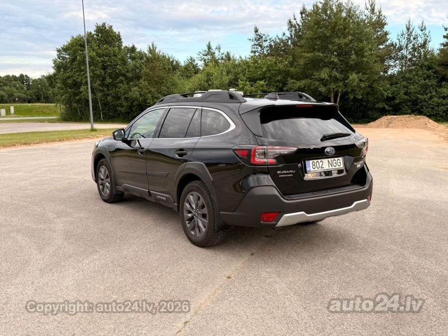 Melns Subaru Outback 2024 Tallina, ar dzinēja tilpumu 2.50 L un nobraukumu 39 tūkst. km par 30900 €, foto 5 vietnē AUTOMOTO.COM.LV