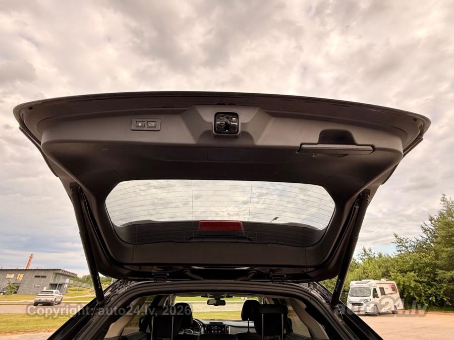 Melns Subaru Outback 2024 Tallina, ar dzinēja tilpumu 2.50 L un nobraukumu 39 tūkst. km par 30900 €, foto 7 vietnē AUTOMOTO.COM.LV