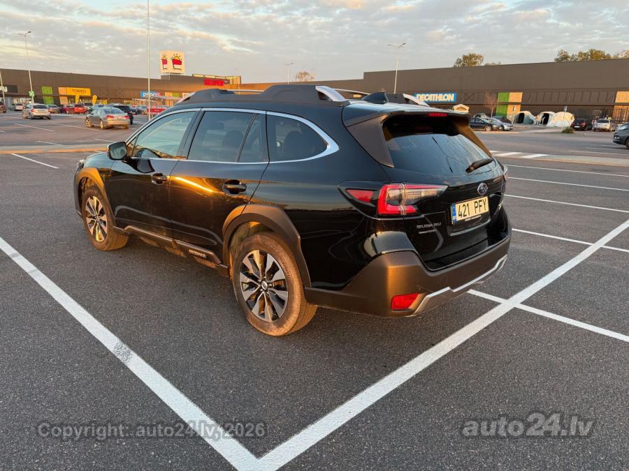 Melns Subaru Outback 2024 Tallina, ar dzinēja tilpumu 2.50 L un nobraukumu 35 tūkst. km par 32420 €, foto 5 vietnē AUTOMOTO.COM.LV