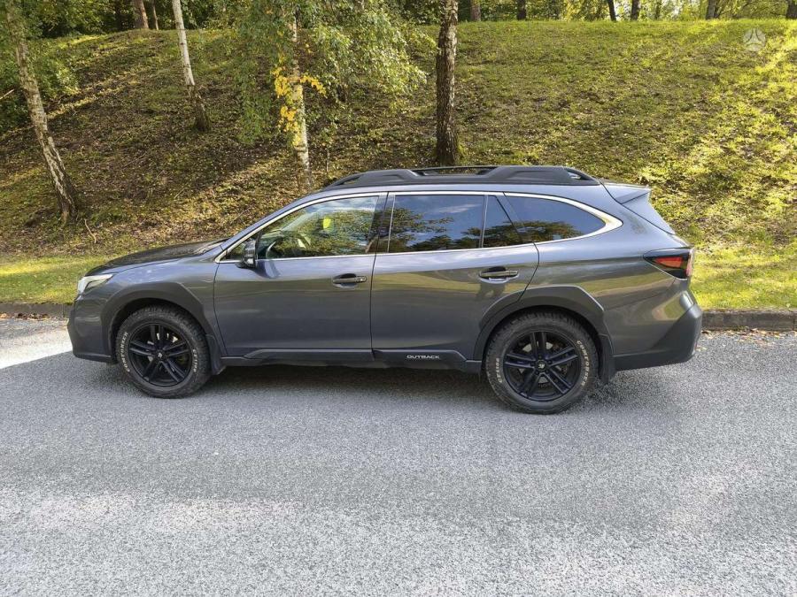 Melns Subaru Outback 2024 Viļņa, ar dzinēja tilpumu 2.50 L un nobraukumu 41 tūkst. km par 29950 €, foto 1 vietnē AUTOMOTO.COM.LV