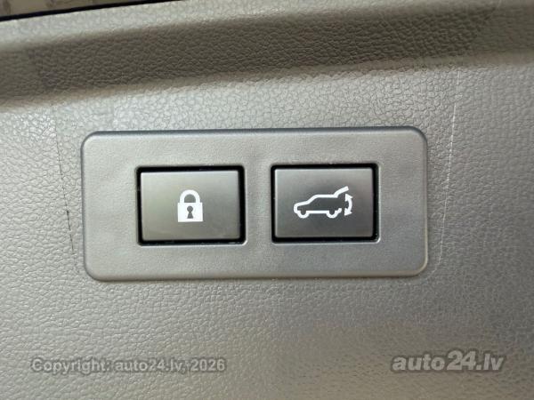 Black Subaru Outback 2024 in Tallinn, with an engine capacity of 2.50 L and mileage of 35 thousand km for 34490 €, photo 8 on AUTOMOTO.COM.LV