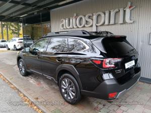 Black Subaru Outback 2025 in Tallinn, with an engine capacity of 2.50 L and mileage of 10 thousand km for 37990 €, photo 3 on AUTOMOTO.COM.LV