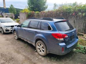 Blue Subaru Outback 2014 in Vilnius, with an engine capacity of 2.46 L and mileage of 232 thousand km for 2450 €, photo 3 on AUTOMOTO.COM.LV