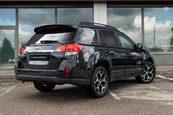 Blue Subaru Outback 2014 in Vilnius, with an engine capacity of 2.50 L and mileage of 100 thousand km for 8550 €, photo 4 on AUTOMOTO.COM.LV