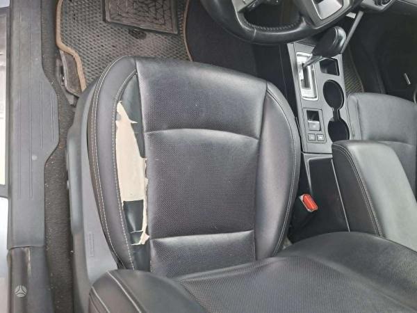 Blue Subaru Outback 2015 in Varena, with an engine capacity of 2.50 L and mileage of 260 thousand km for 9500 €, photo 9 on AUTOMOTO.COM.LV