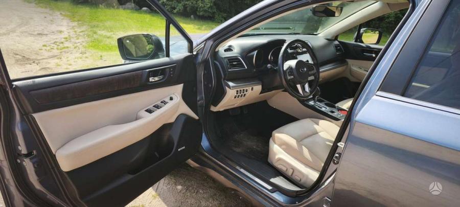 Blue Subaru Outback 2017 in Vilnius, with an engine capacity of 2.46 L and mileage of 198 thousand km for 14000 €, photo 9 on AUTOMOTO.COM.LV