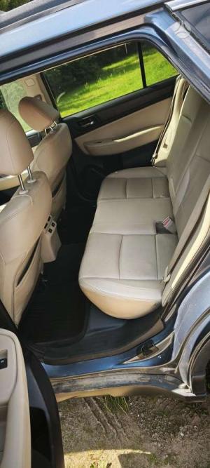 Blue Subaru Outback 2017 in Vilnius, with an engine capacity of 2.46 L and mileage of 198 thousand km for 14000 €, photo 11 on AUTOMOTO.COM.LV