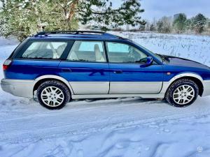 Blue Subaru Outback 2002 in Vilnius, with an engine capacity of 3.00 L and mileage of 267 thousand km for 1950 €, photo 3 on AUTOMOTO.COM.LV