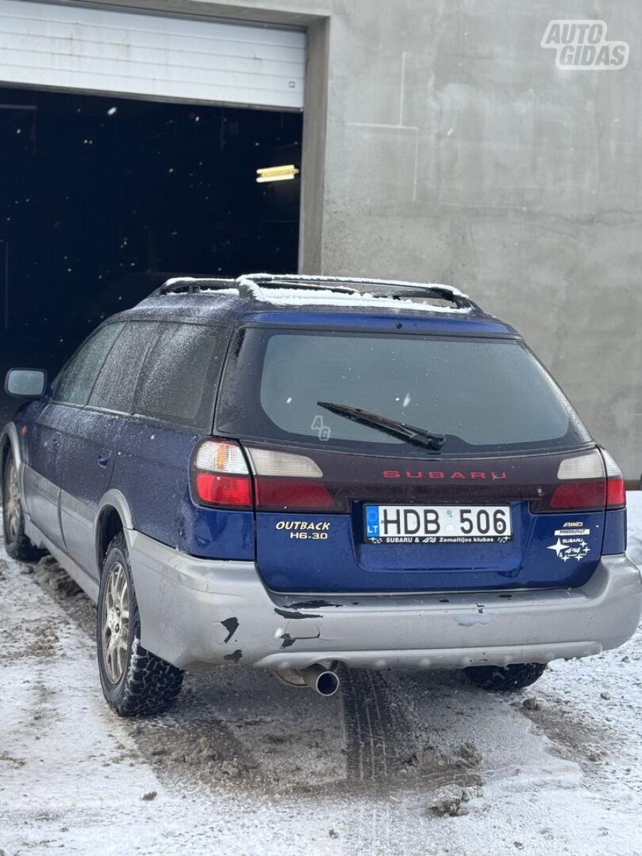 Blue Subaru Outback 2000 in Siauliai, with an engine capacity of 3.00 L and mileage of 222 thousand km for 1300 €, photo 2 on AUTOMOTO.COM.LV
