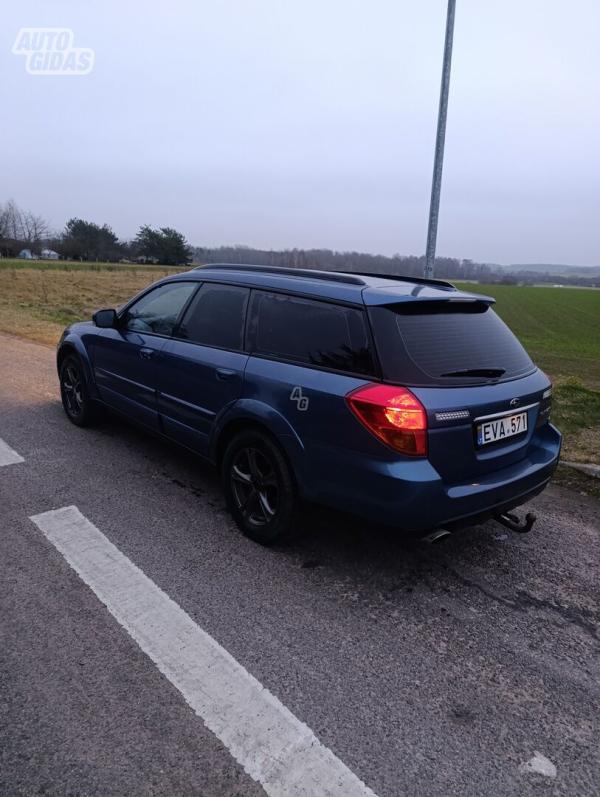 Blue Subaru Outback 2004 in Vilnius, with an engine capacity of 2.50 L and mileage of 380 thousand km for 2250 €, photo 1 on AUTOMOTO.COM.LV