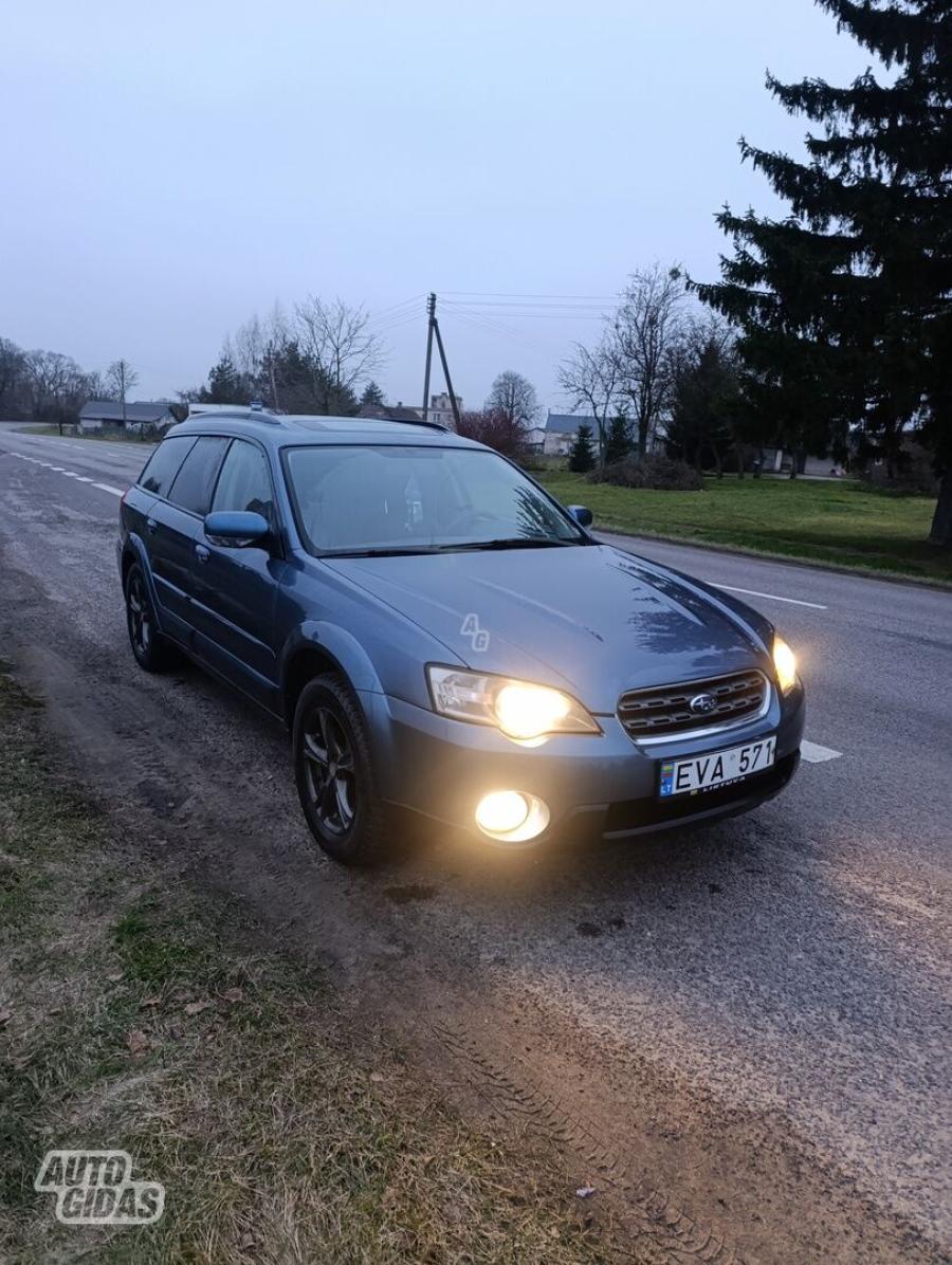 Blue Subaru Outback 2004 in Vilnius, with an engine capacity of 2.50 L and mileage of 380 thousand km for 2250 €, photo 2 on AUTOMOTO.COM.LV