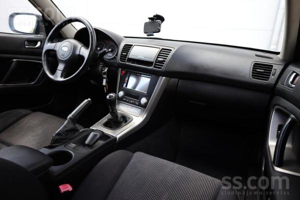 Zils Subaru Outback 2004 Rīga, ar dzinēja tilpumu 2.50 L un nobraukumu 0 tūkst. km par 1995 €, foto 10 vietnē AUTOMOTO.COM.LV