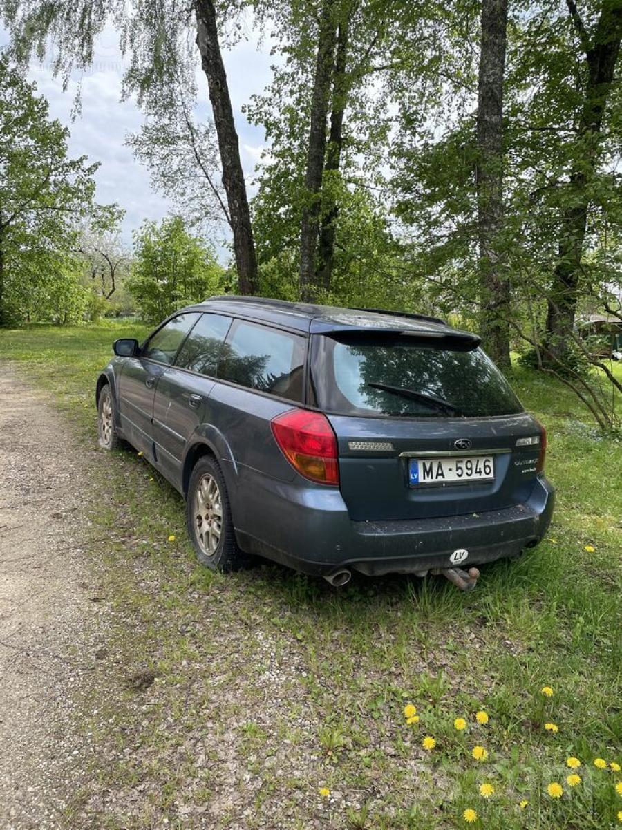 Blue Subaru Outback 2005 in Cesis, with an engine capacity of 2.50 L and mileage of 453 thousand km for 1200 €, photo 2 on AUTOMOTO.COM.LV