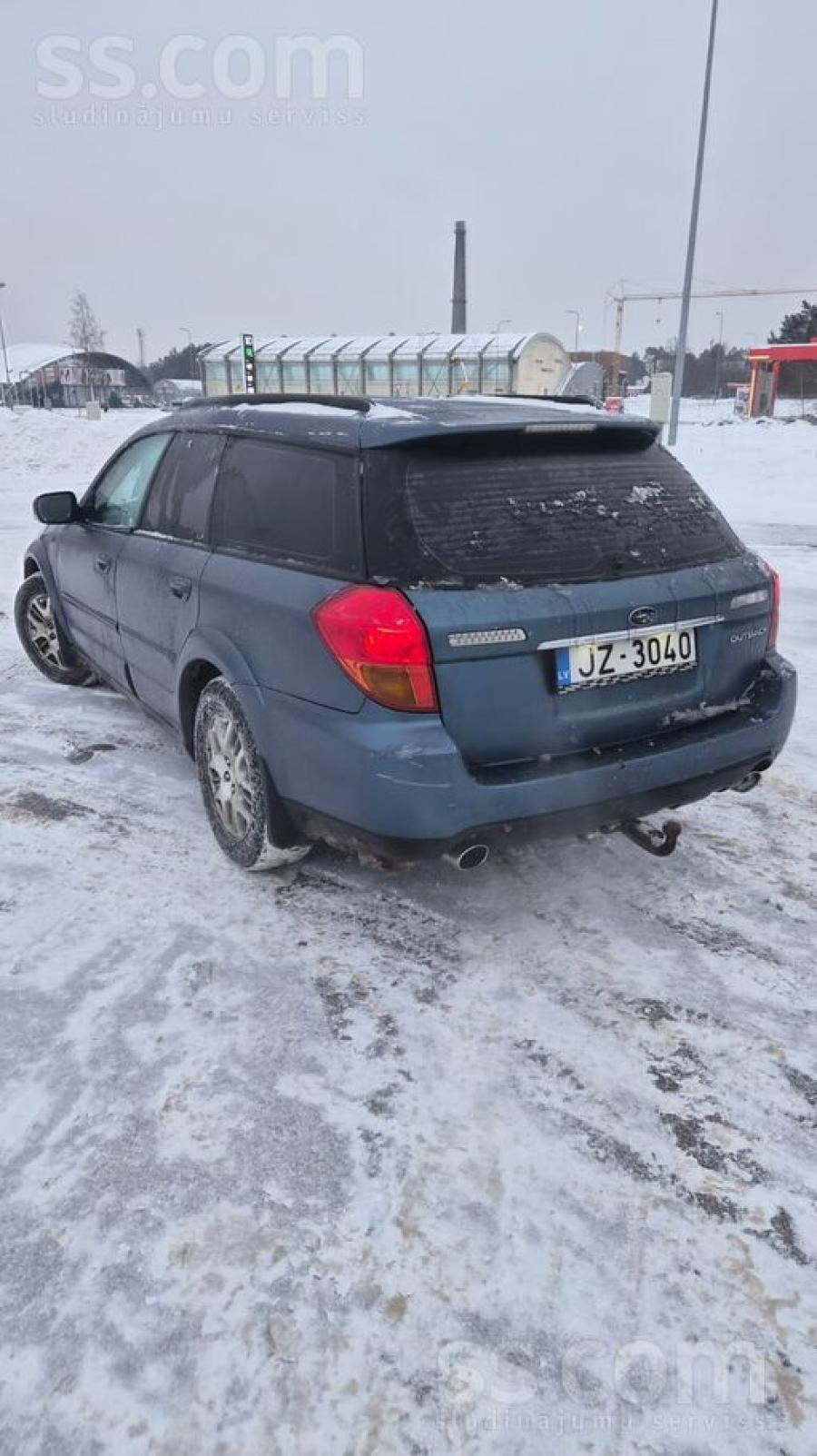 Zils Subaru Outback 2005 Valmiera, ar dzinēja tilpumu 2.50 L un nobraukumu 301 tūkst. km par 2200 €, foto 3 vietnē AUTOMOTO.COM.LV