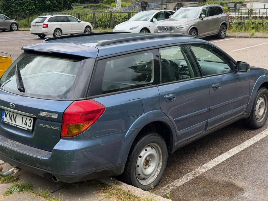 Blue Subaru Outback 2007 in Vilnius, with an engine capacity of 0.00 L and mileage of 290 thousand km for 1500 €, photo 8 on AUTOMOTO.COM.LV