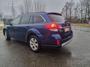 Blue Subaru Outback 2010 in Jekabpils, with an engine capacity of 2.00 L and mileage of 348 thousand km for 3600 €, photo 2 on AUTOMOTO.COM.LV