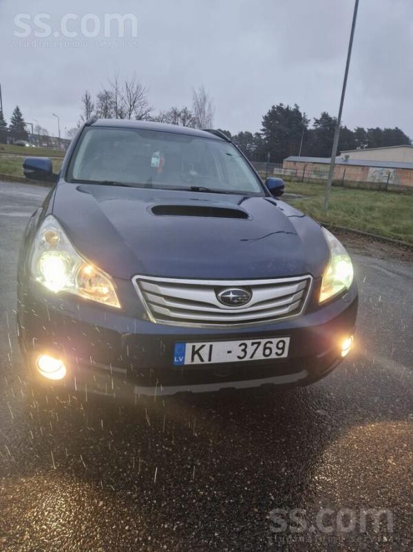 Blue Subaru Outback 2010 in Jekabpils, with an engine capacity of 2.00 L and mileage of 348 thousand km for 3600 €, photo 4 on AUTOMOTO.COM.LV