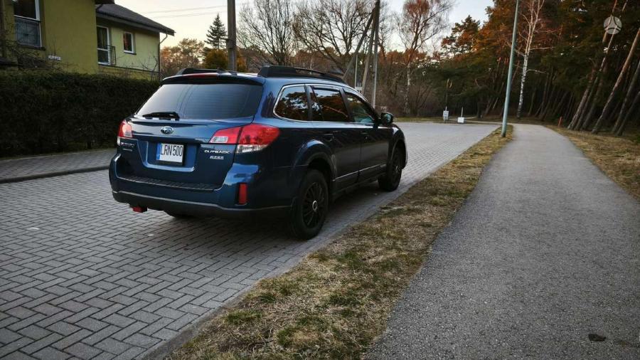 Zils Subaru Outback 2011 Klaipėda, ar dzinēja tilpumu 2.50 L un nobraukumu 190 tūkst. km par 4999 €, foto 4 vietnē AUTOMOTO.COM.LV