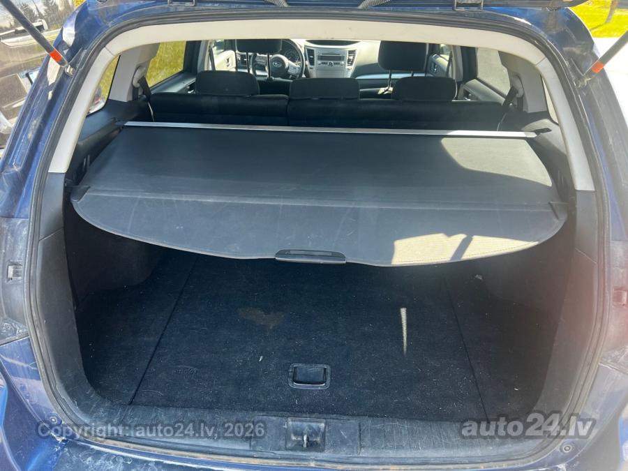 Zils Subaru Outback 2011 Paide, ar dzinēja tilpumu 2.50 L un nobraukumu 243 tūkst. km par 3999 €, foto 14 vietnē AUTOMOTO.COM.LV