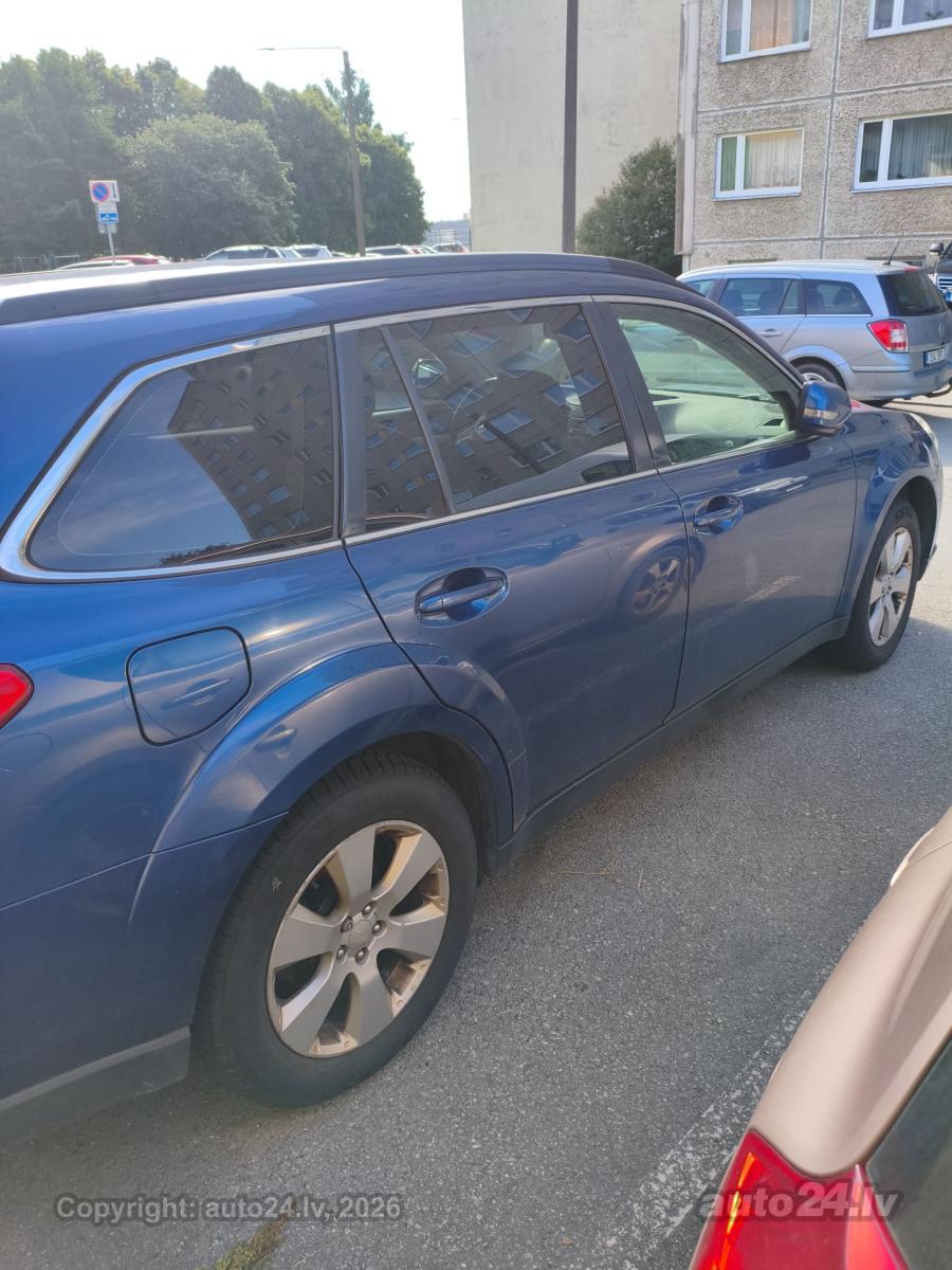 Zils Subaru Outback 2011 Tallina, ar dzinēja tilpumu 2.00 L un nobraukumu 232 tūkst. km par 2000 €, foto 4 vietnē AUTOMOTO.COM.LV