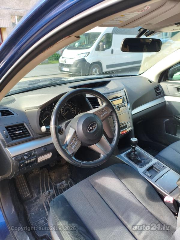 Blue Subaru Outback 2011 in Tallinn, with an engine capacity of 2.00 L and mileage of 232 thousand km for 2000 €, photo 8 on AUTOMOTO.COM.LV