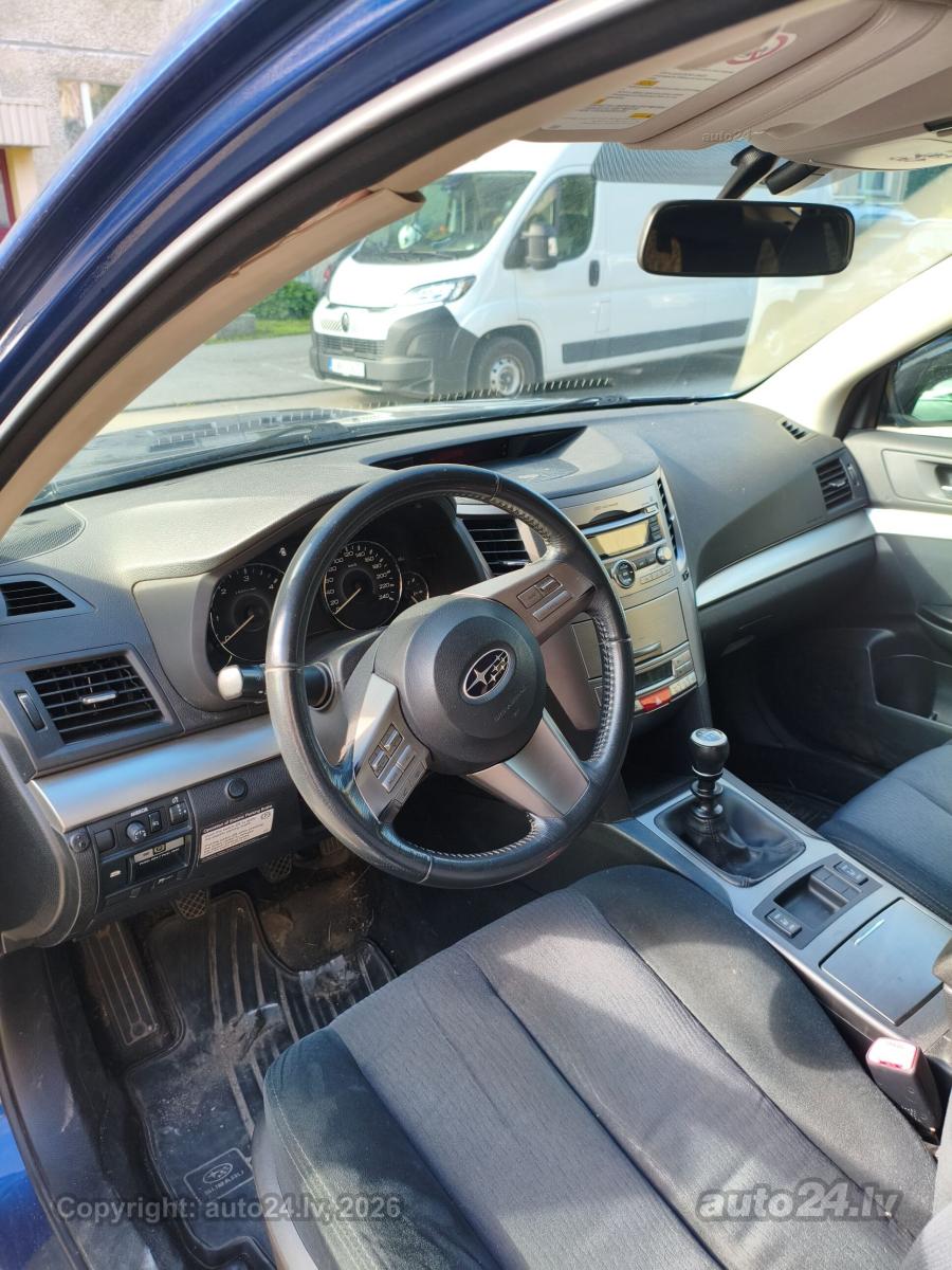 Zils Subaru Outback 2011 Tallina, ar dzinēja tilpumu 2.00 L un nobraukumu 232 tūkst. km par 2000 €, foto 9 vietnē AUTOMOTO.COM.LV